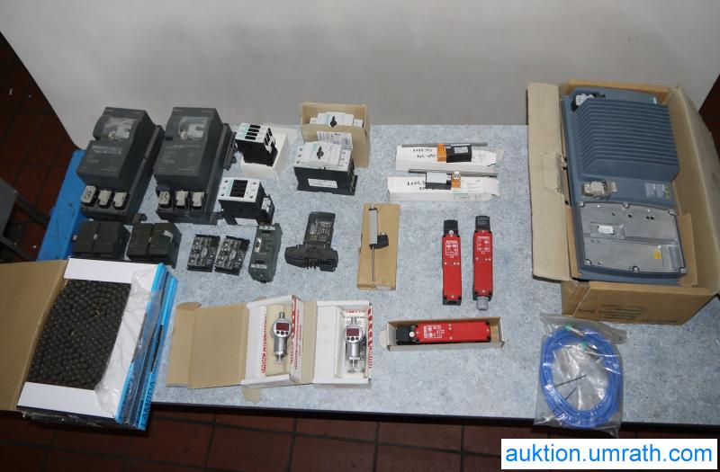 Posten Elektronik mit Siemens Synamics G120D PM250D / Hydac / Festo ...